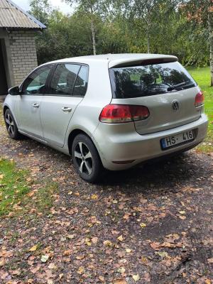 Pelēks Volkswagen Golf 2011 Ventspils, ar dzinēja tilpumu 1.60 L un nobraukumu 333 tūkst. km par 1000 €, foto 4 vietnē AUTOMOTO.COM.LV