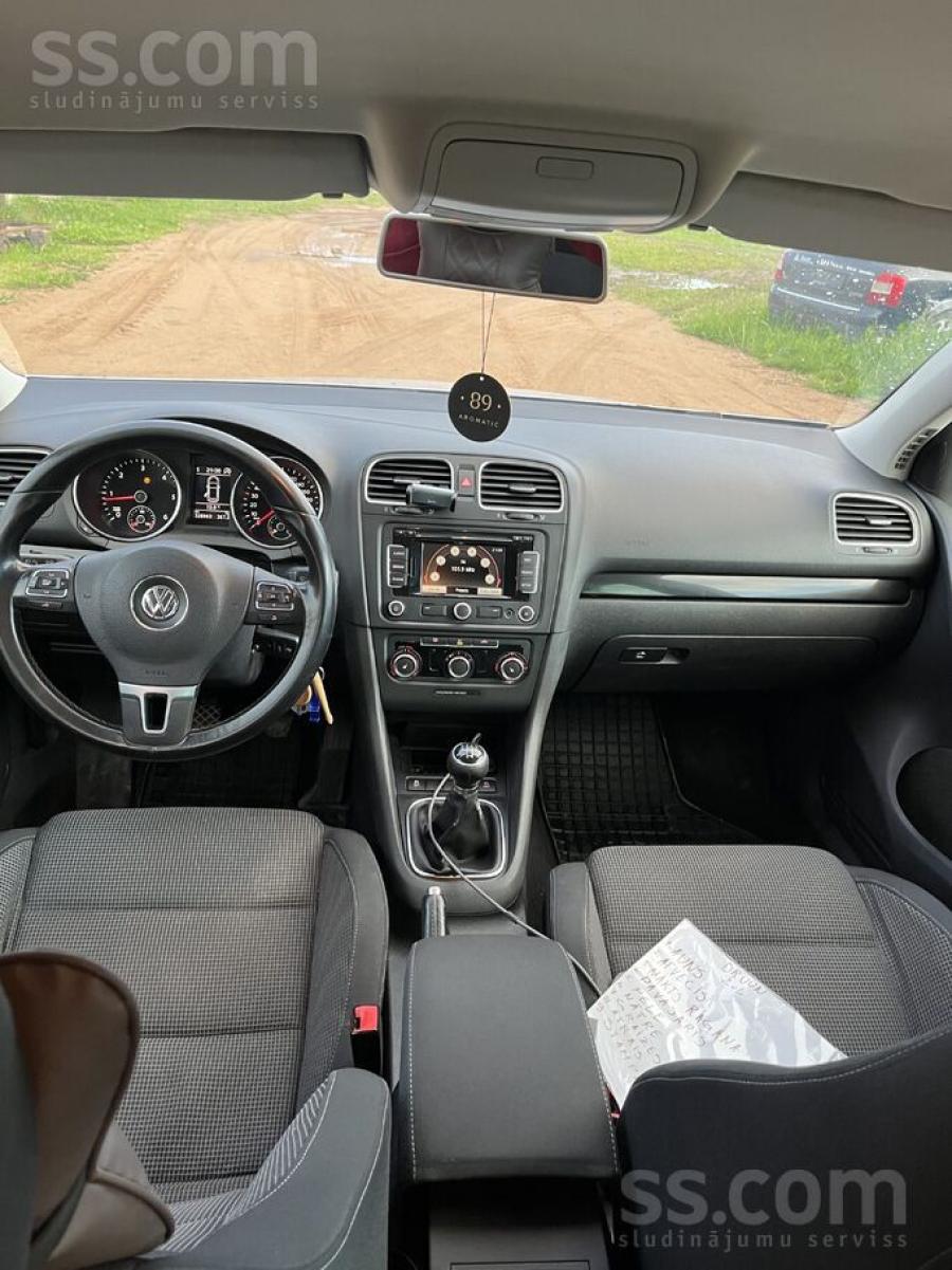 Pelēks Volkswagen Golf 2011 Tukums, ar dzinēja tilpumu 1.60 L un nobraukumu 340 tūkst. km par 3500 €, foto 6 vietnē AUTOMOTO.COM.LV
