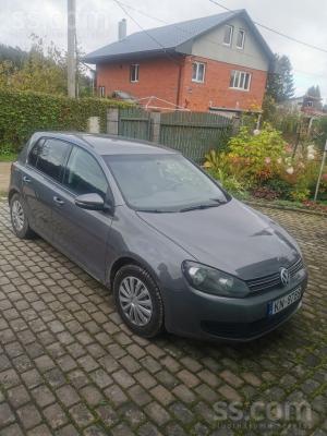 Pelēks Volkswagen Golf 2011 Ogre, ar dzinēja tilpumu 1.20 L un nobraukumu 179 tūkst. km par 4500 €, foto  vietnē AUTOMOTO.COM.LV