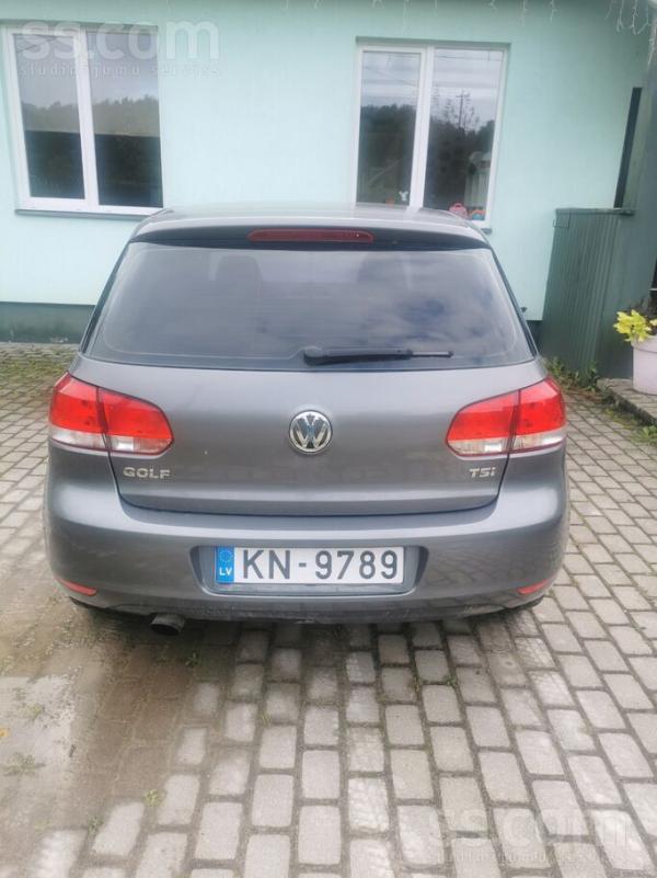 Volkswagen Golf 2011 Ogre vietnē Pelēks Volkswagen Golf 2011 Ogre, ar dzinēja tilpumu 1.20 L un nobraukumu 179 tūkst. km par 4500 €, foto 3 vietnē AUTOMOTO.COM.LV