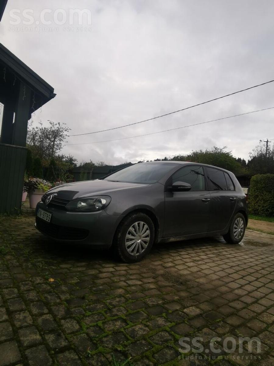 Pelēks Volkswagen Golf 2011 Ogre, ar dzinēja tilpumu 1.20 L un nobraukumu 179 tūkst. km par 4500 €, foto 5 vietnē AUTOMOTO.COM.LV