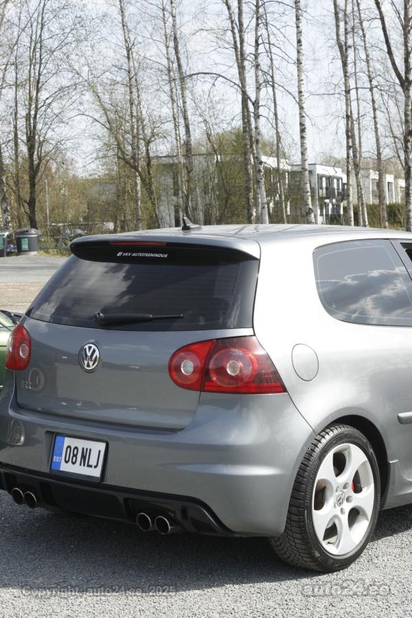 Grey Volkswagen Golf 2012 in Tartu, with an engine capacity of 2.00 L and mileage of 148 thousand km for 6999 €, photo 11 on AUTOMOTO.COM.LV