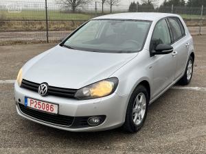 Pelēks Volkswagen Golf 2012 Marijampole, ar dzinēja tilpumu 1.60 L un nobraukumu 242 tūkst. km par 3450 €, foto 3 vietnē AUTOMOTO.COM.LV