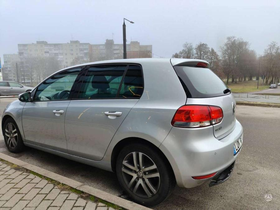 Grey Volkswagen Golf 2012 in Vilnius, with an engine capacity of 1.39 L and mileage of 120 thousand km for 2850 €, photo 5 on AUTOMOTO.COM.LV