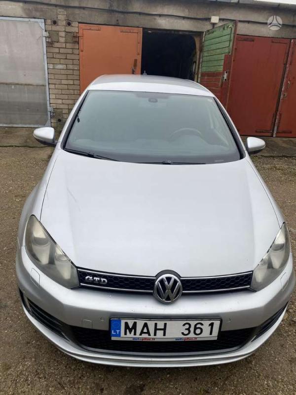 Pelēks Volkswagen Golf 2012 Radviliškis, ar dzinēja tilpumu 2.00 L un nobraukumu 268 tūkst. km par 7200 €, foto 2 vietnē AUTOMOTO.COM.LV