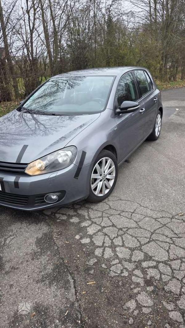 Pelēks Volkswagen Golf 2012 Klaipėda, ar dzinēja tilpumu 1.39 L un nobraukumu 176 tūkst. km par 2750 €, foto 3 vietnē AUTOMOTO.COM.LV