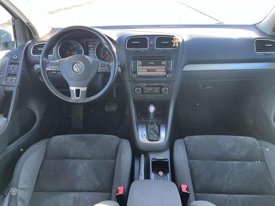 Pelēks Volkswagen Golf 2012 Kauņa, ar dzinēja tilpumu 1.97 L un nobraukumu 309 tūkst. km par 6150 €, foto 10 vietnē AUTOMOTO.COM.LV