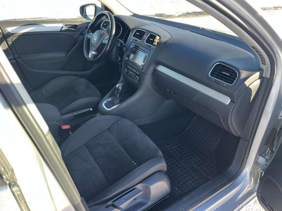 Pelēks Volkswagen Golf 2012 Kauņa, ar dzinēja tilpumu 1.97 L un nobraukumu 309 tūkst. km par 6150 €, foto 12 vietnē AUTOMOTO.COM.LV