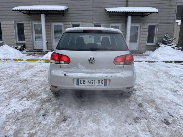 Pelēks Volkswagen Golf 2012 Viļņa, ar dzinēja tilpumu 1.60 L un nobraukumu 292 tūkst. km par 3900 €, foto 5 vietnē AUTOMOTO.COM.LV