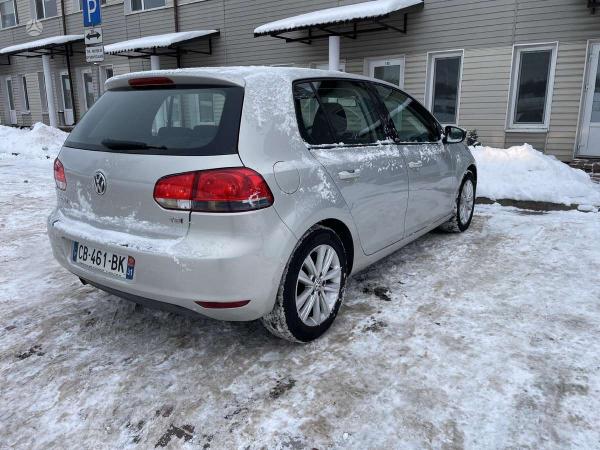 Pelēks Volkswagen Golf 2012 Viļņa, ar dzinēja tilpumu 1.60 L un nobraukumu 292 tūkst. km par 3900 €, foto 6 vietnē AUTOMOTO.COM.LV