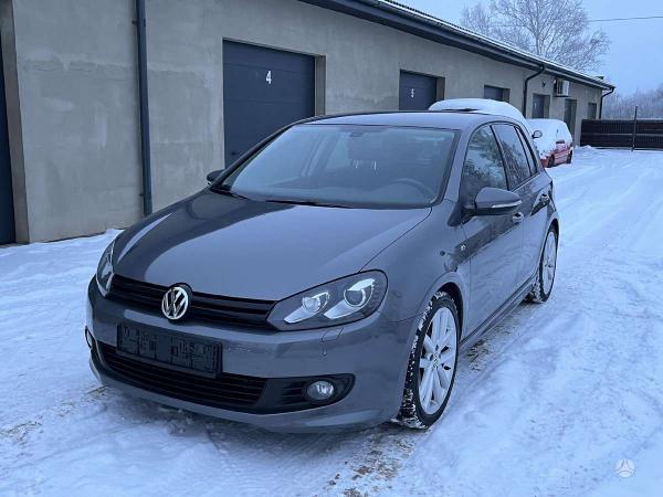 Grey Volkswagen Golf 2012 in Siauliai, with an engine capacity of 1.39 L and mileage of 254 thousand km for 5900 €, photo 1 on AUTOMOTO.COM.LV