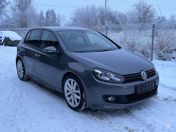Grey Volkswagen Golf 2012 in Siauliai, with an engine capacity of 1.39 L and mileage of 254 thousand km for 5900 €, photo 2 on AUTOMOTO.COM.LV