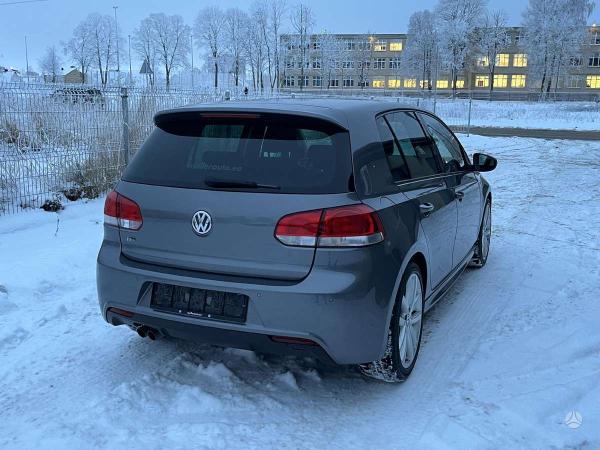 Grey Volkswagen Golf 2012 in Siauliai, with an engine capacity of 1.39 L and mileage of 254 thousand km for 5900 €, photo 4 on AUTOMOTO.COM.LV