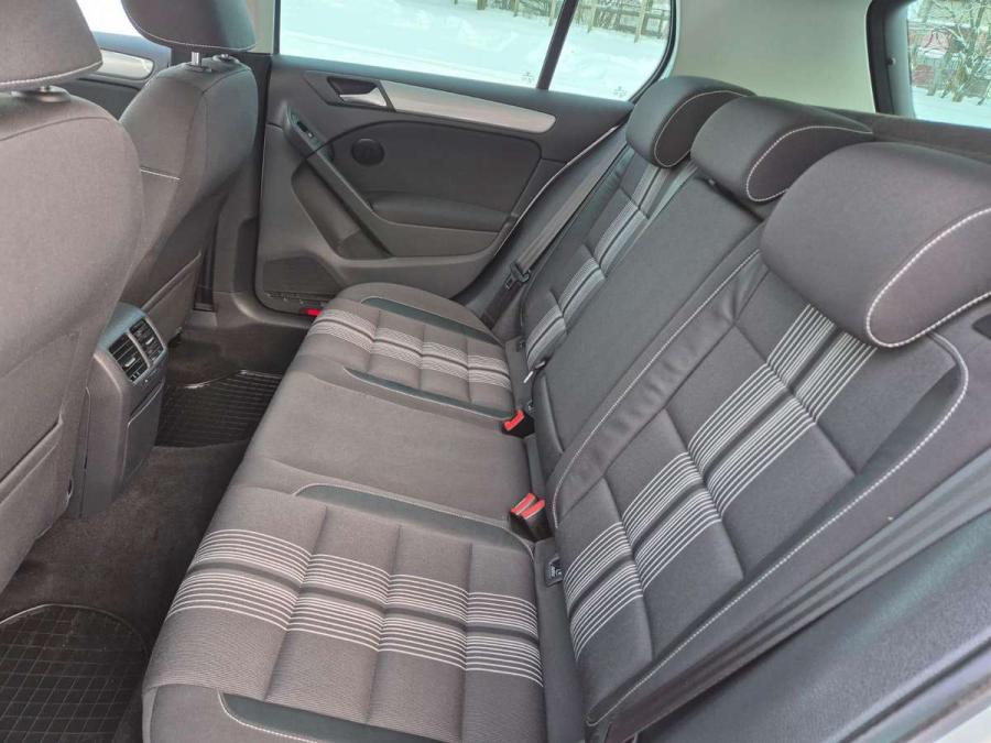 Grey Volkswagen Golf 2012 in Panevezys, with an engine capacity of 2.00 L and mileage of 236 thousand km for 4999 €, photo 15 on AUTOMOTO.COM.LV