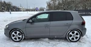 Grey Volkswagen Golf 2012 in Kaunas, with an engine capacity of 1.60 L and mileage of 218 thousand km for 4500 €, photo 6 on AUTOMOTO.COM.LV