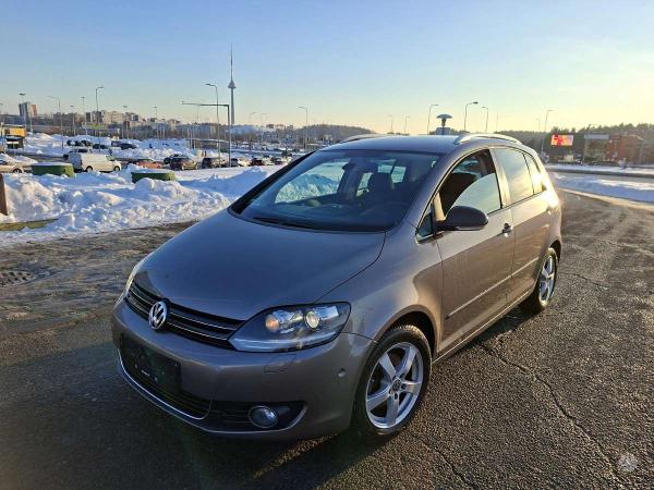 Pelēks Volkswagen Golf 2012 Viļņa, ar dzinēja tilpumu 1.39 L un nobraukumu 200 tūkst. km par 5550 €, foto 1 vietnē AUTOMOTO.COM.LV