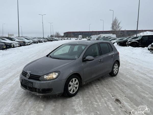 Pelēks Volkswagen Golf 2012 Avižieniai, ar dzinēja tilpumu 1.60 L un nobraukumu 263 tūkst. km par 2900 €, foto 1 vietnē AUTOMOTO.COM.LV