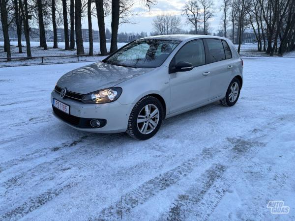 Pelēks Volkswagen Golf 2012 Alīta, ar dzinēja tilpumu 1.40 L un nobraukumu 245 tūkst. km par 4150 €, foto 2 vietnē AUTOMOTO.COM.LV