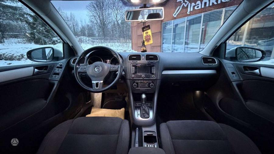 Pelēks Volkswagen Golf 2012 Kauņa, ar dzinēja tilpumu 1.60 L un nobraukumu 283 tūkst. km par 4599 €, foto 7 vietnē AUTOMOTO.COM.LV