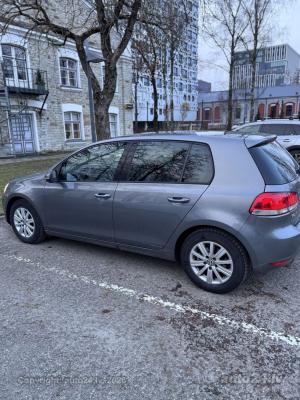 Pelēks Volkswagen Golf 2012 Tallina, ar dzinēja tilpumu 1.40 L un nobraukumu 150 tūkst. km par 5200 €, foto 3 vietnē AUTOMOTO.COM.LV