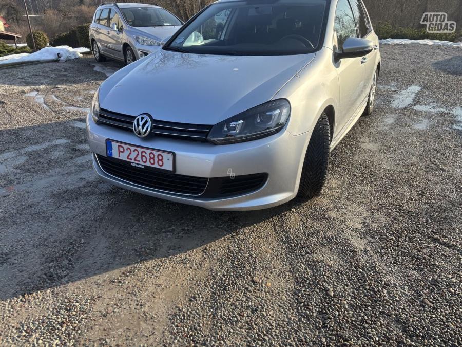 Grey Volkswagen Golf 2012 in Jurbarkas, with an engine capacity of 1.60 L and mileage of 242 thousand km for 4100 €, photo 2 on AUTOMOTO.COM.LV