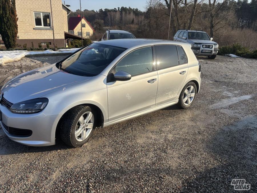 Grey Volkswagen Golf 2012 in Jurbarkas, with an engine capacity of 1.60 L and mileage of 242 thousand km for 4100 €, photo 4 on AUTOMOTO.COM.LV