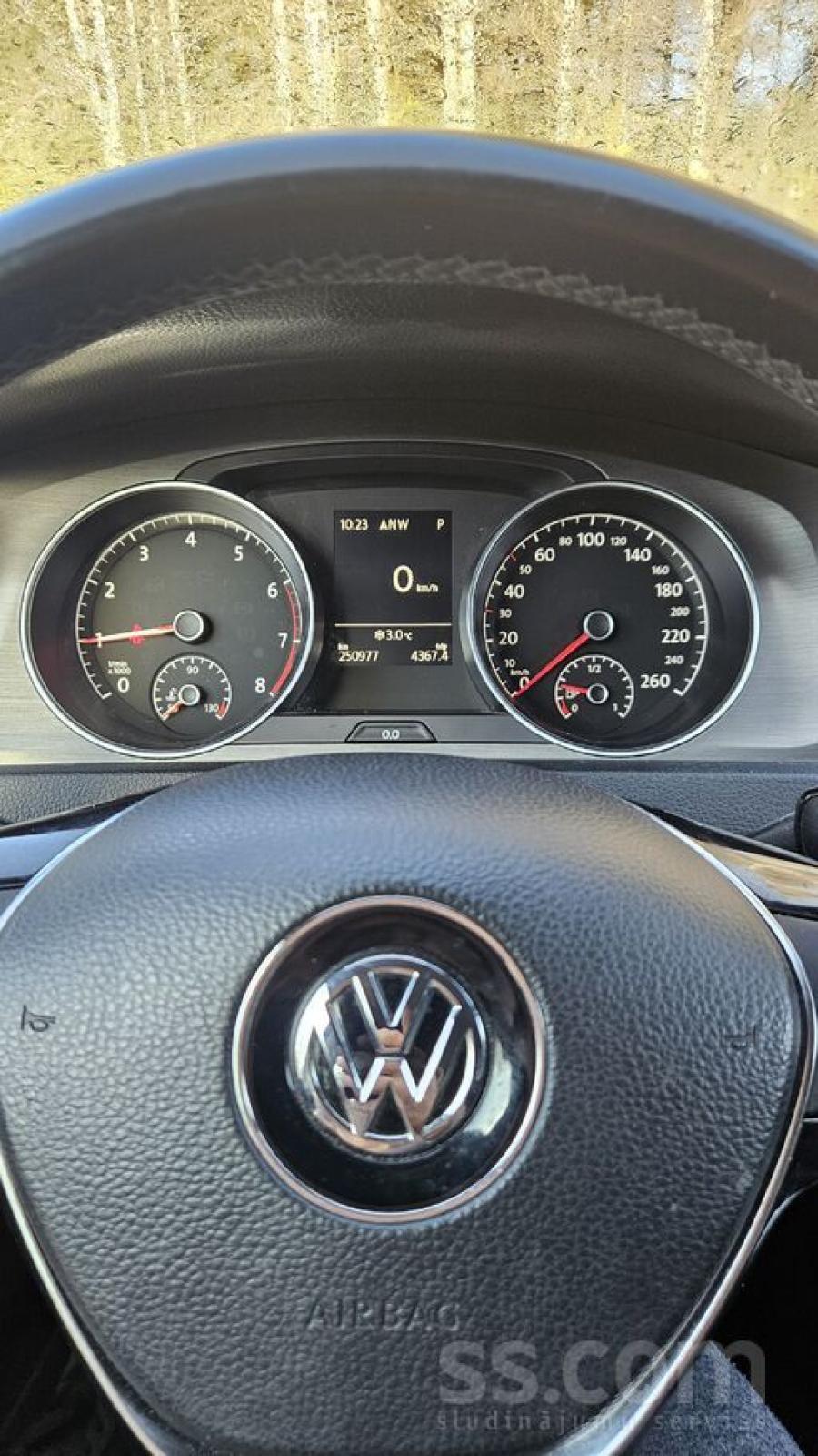 Pelēks Volkswagen Golf 2012 Rīga, ar dzinēja tilpumu 1.40 L un nobraukumu 250 tūkst. km par 5000 €, foto 5 vietnē AUTOMOTO.COM.LV