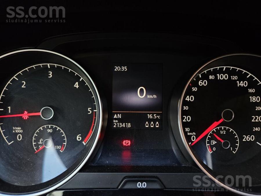 Pelēks Volkswagen Golf 2012 Valmiera, ar dzinēja tilpumu 2.00 L un nobraukumu 213 tūkst. km par 8500 €, foto 8 vietnē AUTOMOTO.COM.LV