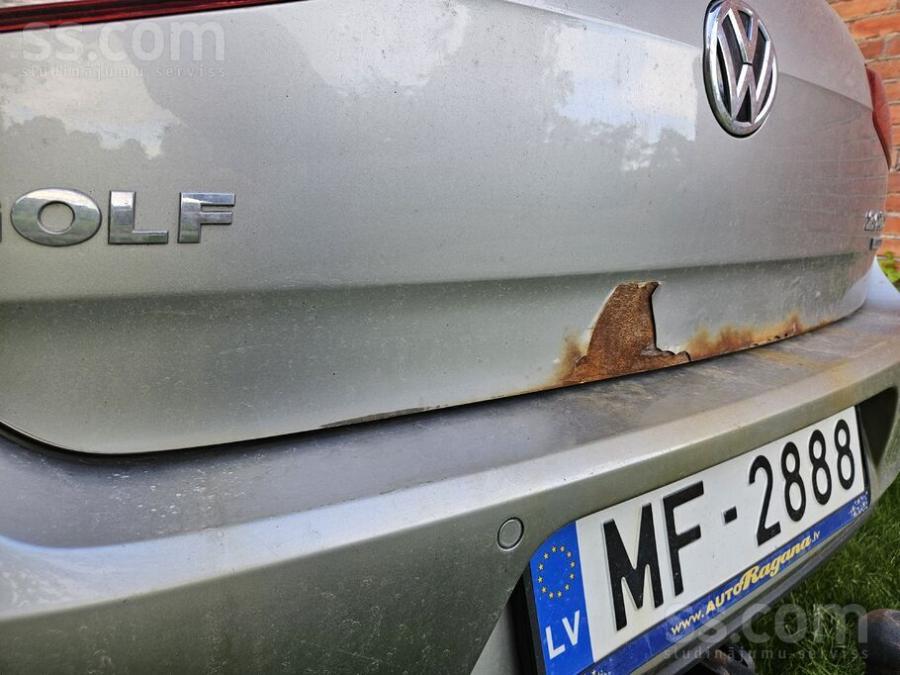 Pelēks Volkswagen Golf 2012 Valmiera, ar dzinēja tilpumu 2.00 L un nobraukumu 213 tūkst. km par 8500 €, foto 9 vietnē AUTOMOTO.COM.LV
