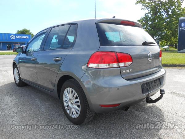 Pelēks Volkswagen Golf 2012 Viljandi, ar dzinēja tilpumu 1.60 L un nobraukumu 203 tūkst. km par 5990 €, foto 4 vietnē AUTOMOTO.COM.LV