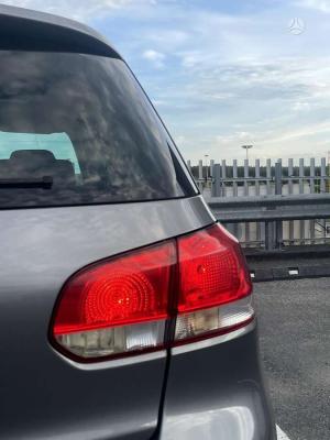 Grey Volkswagen Golf 2012 in Vilnius, with an engine capacity of 1.39 L and mileage of 236 thousand km for 5200 €, photo 11 on AUTOMOTO.COM.LV