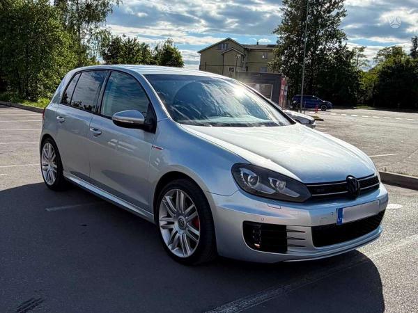 Grey Volkswagen Golf 2012 in Kaunas, with an engine capacity of 1.40 L and mileage of 337 thousand km for 6100 €, photo 2 on AUTOMOTO.COM.LV