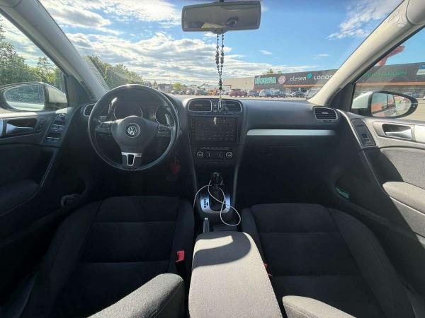Grey Volkswagen Golf 2012 in Kaunas, with an engine capacity of 1.40 L and mileage of 337 thousand km for 6100 €, photo 9 on AUTOMOTO.COM.LV