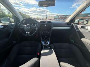Pelēks Volkswagen Golf 2012 Kauņa, ar dzinēja tilpumu 1.40 L un nobraukumu 337 tūkst. km par 6100 €, foto 10 vietnē AUTOMOTO.COM.LV
