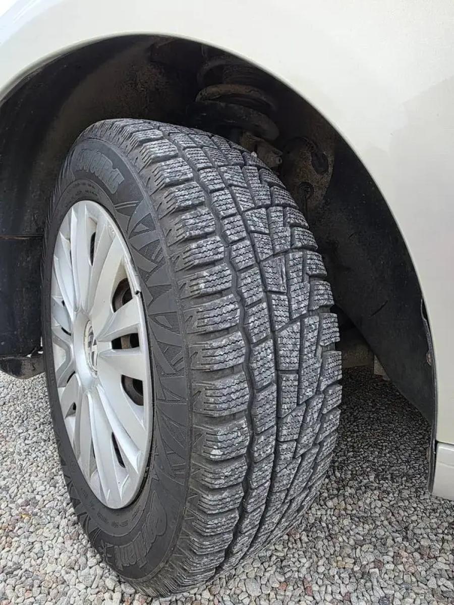 Grey Volkswagen Golf 2012 in Ventspils, with an engine capacity of 1.20 L and mileage of 318 thousand km for 3500 €, photo 10 on AUTOMOTO.COM.LV