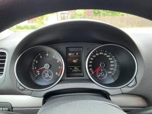 Grey Volkswagen Golf 2012 in Ventspils, with an engine capacity of 1.20 L and mileage of 318 thousand km for 3500 €, photo 13 on AUTOMOTO.COM.LV