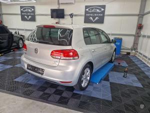 Pelēks Volkswagen Golf 2012 Marijampole, ar dzinēja tilpumu 1.20 L un nobraukumu 257 tūkst. km par 4400 €, foto 9 vietnē AUTOMOTO.COM.LV