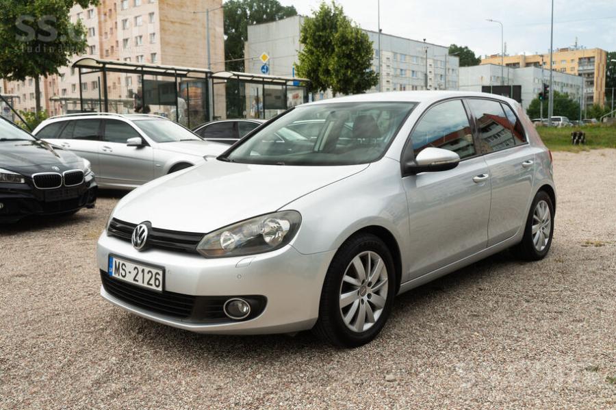 Grey Volkswagen Golf 2012 in Liepaja, with an engine capacity of 1.40 L and mileage of 269 thousand km for 3900 €, photo 1 on AUTOMOTO.COM.LV