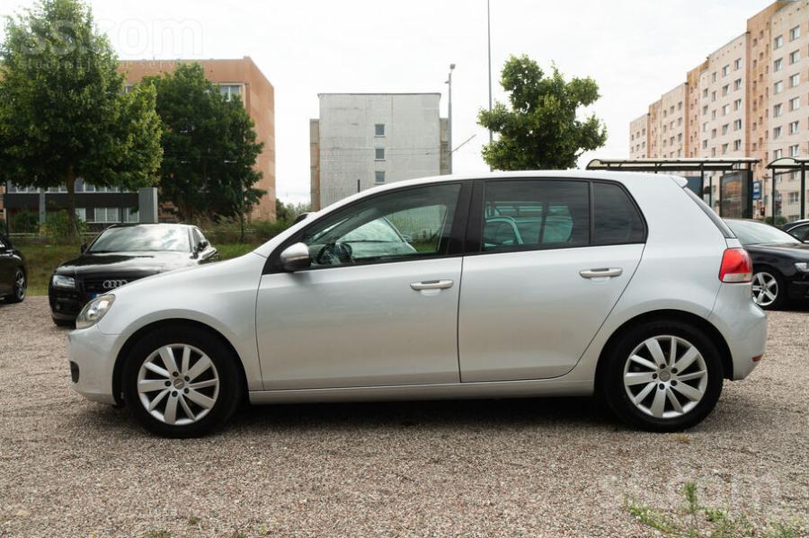 Grey Volkswagen Golf 2012 in Liepaja, with an engine capacity of 1.40 L and mileage of 269 thousand km for 3900 €, photo 3 on AUTOMOTO.COM.LV