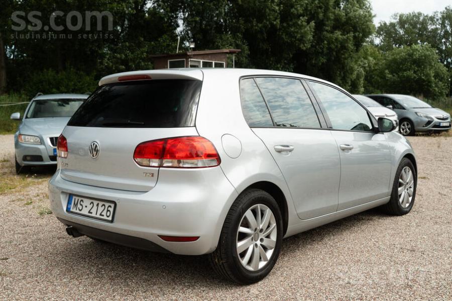 Grey Volkswagen Golf 2012 in Liepaja, with an engine capacity of 1.40 L and mileage of 269 thousand km for 3900 €, photo 7 on AUTOMOTO.COM.LV