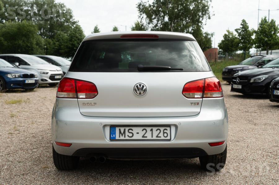 Grey Volkswagen Golf 2012 in Liepaja, with an engine capacity of 1.40 L and mileage of 269 thousand km for 3900 €, photo 8 on AUTOMOTO.COM.LV