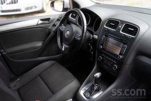 Grey Volkswagen Golf 2012 in Liepaja, with an engine capacity of 1.40 L and mileage of 269 thousand km for 3900 €, photo 18 on AUTOMOTO.COM.LV