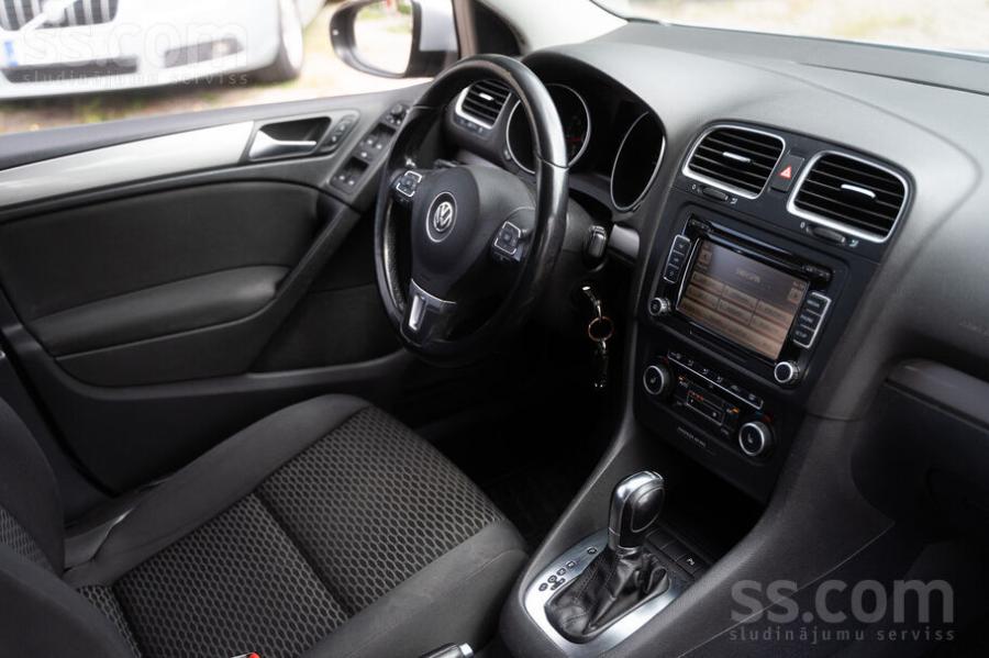 Grey Volkswagen Golf 2012 in Liepaja, with an engine capacity of 1.40 L and mileage of 269 thousand km for 3900 €, photo 18 on AUTOMOTO.COM.LV
