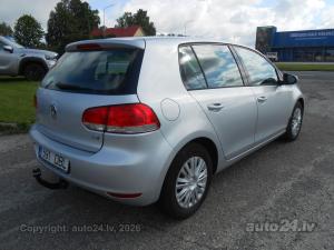 Pelēks Volkswagen Golf 2012 Viljandi, ar dzinēja tilpumu 1.60 L un nobraukumu 251 tūkst. km par 3990 €, foto 3 vietnē AUTOMOTO.COM.LV