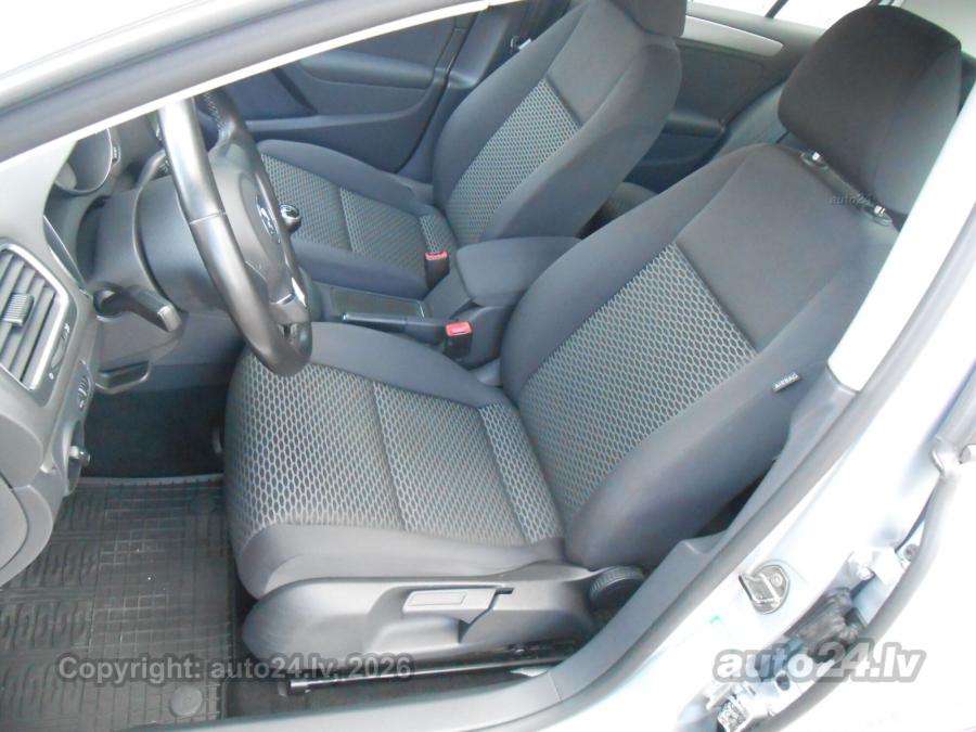 Pelēks Volkswagen Golf 2012 Viljandi, ar dzinēja tilpumu 1.60 L un nobraukumu 251 tūkst. km par 3990 €, foto 7 vietnē AUTOMOTO.COM.LV