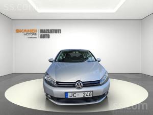 Pelēks Volkswagen Golf 2012 Liepāja, ar dzinēja tilpumu 1.20 L un nobraukumu 135 tūkst. km par 3990 €, foto 3 vietnē AUTOMOTO.COM.LV