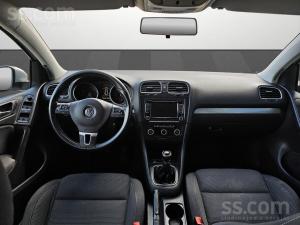 Pelēks Volkswagen Golf 2012 Liepāja, ar dzinēja tilpumu 1.20 L un nobraukumu 135 tūkst. km par 3990 €, foto 12 vietnē AUTOMOTO.COM.LV