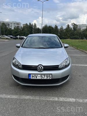 Grey Volkswagen Golf 2012 in Riga, with an engine capacity of 1.40 L and mileage of 275 thousand km for 5500 €, photo  on AUTOMOTO.COM.LV