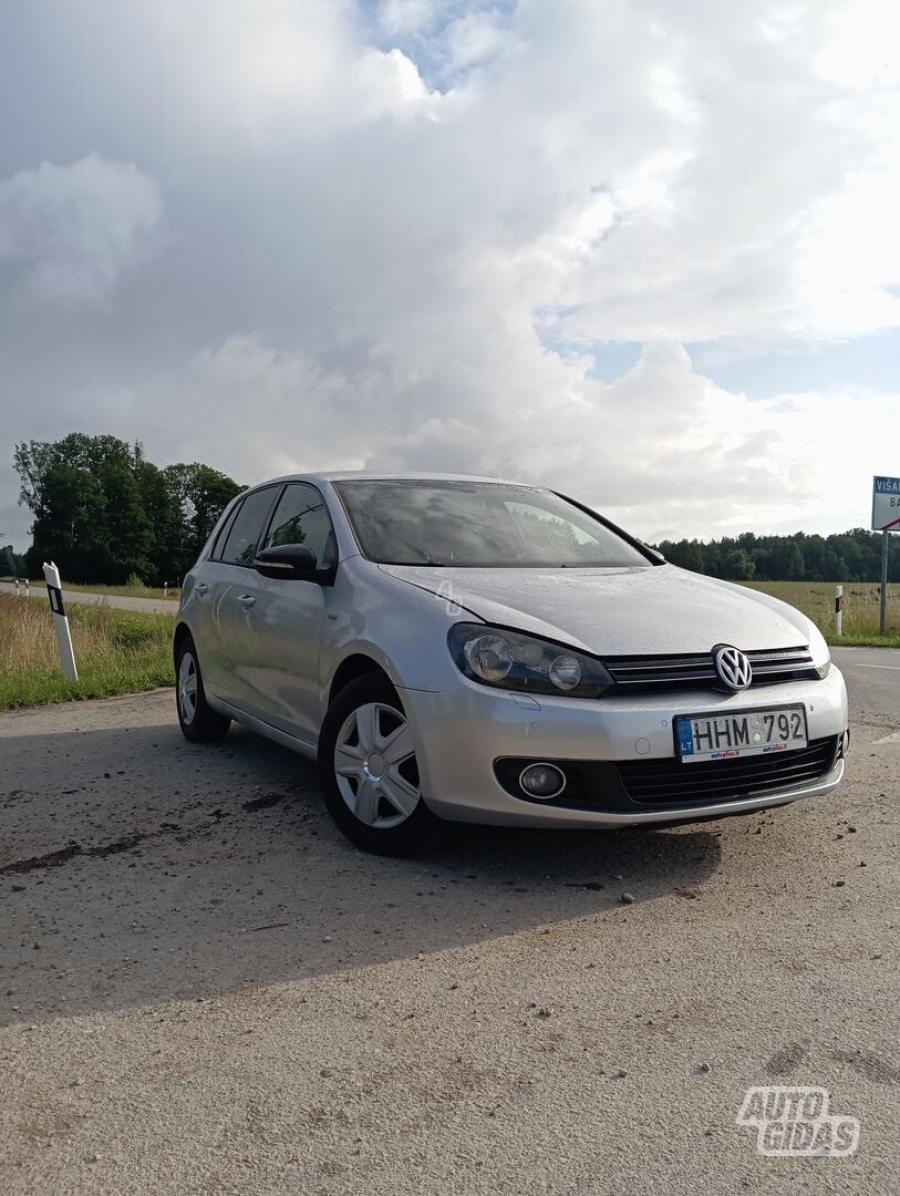 Pelēks Volkswagen Golf 2012 Kazlų Rūda, ar dzinēja tilpumu 1.60 L un nobraukumu 321 tūkst. km par 2650 €, foto 1 vietnē AUTOMOTO.COM.LV