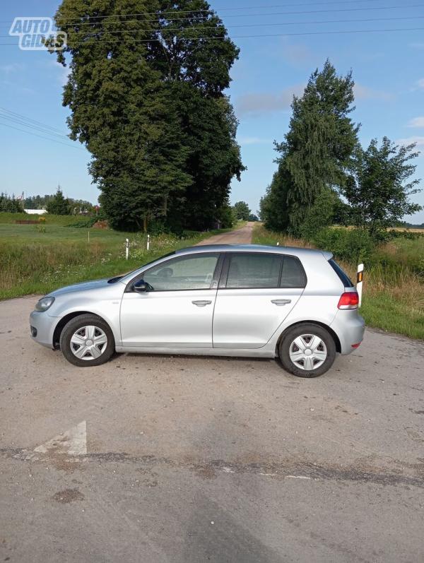 Pelēks Volkswagen Golf 2012 Kazlų Rūda, ar dzinēja tilpumu 1.60 L un nobraukumu 321 tūkst. km par 2650 €, foto 2 vietnē AUTOMOTO.COM.LV